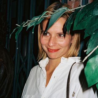 Annika Foster - actress, writer