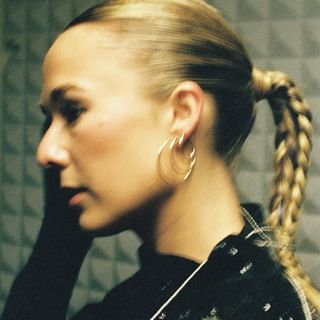 Alba August - actress - biography, photo, best movies and TV shows