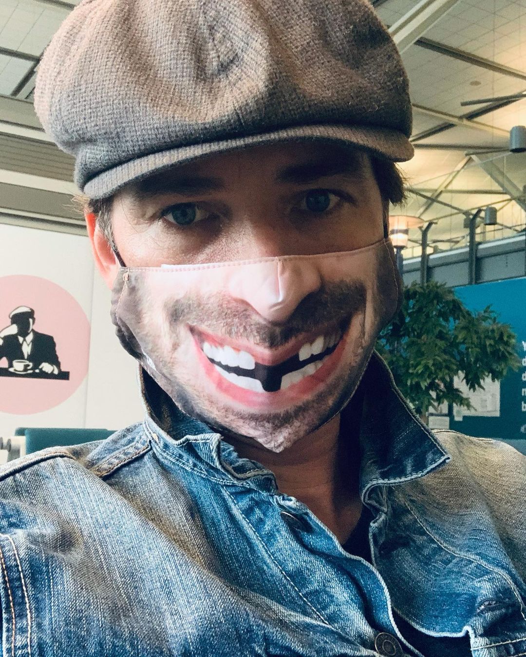 Warren Christie - actor - biography, photo, best movies and TV shows