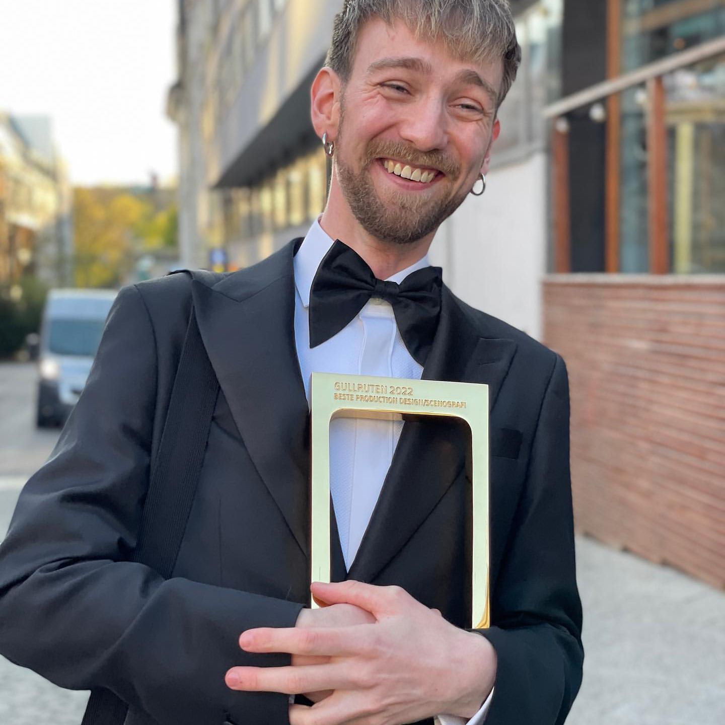 Petter Holmsen - director, writer, producer, actor, camera, designer ...