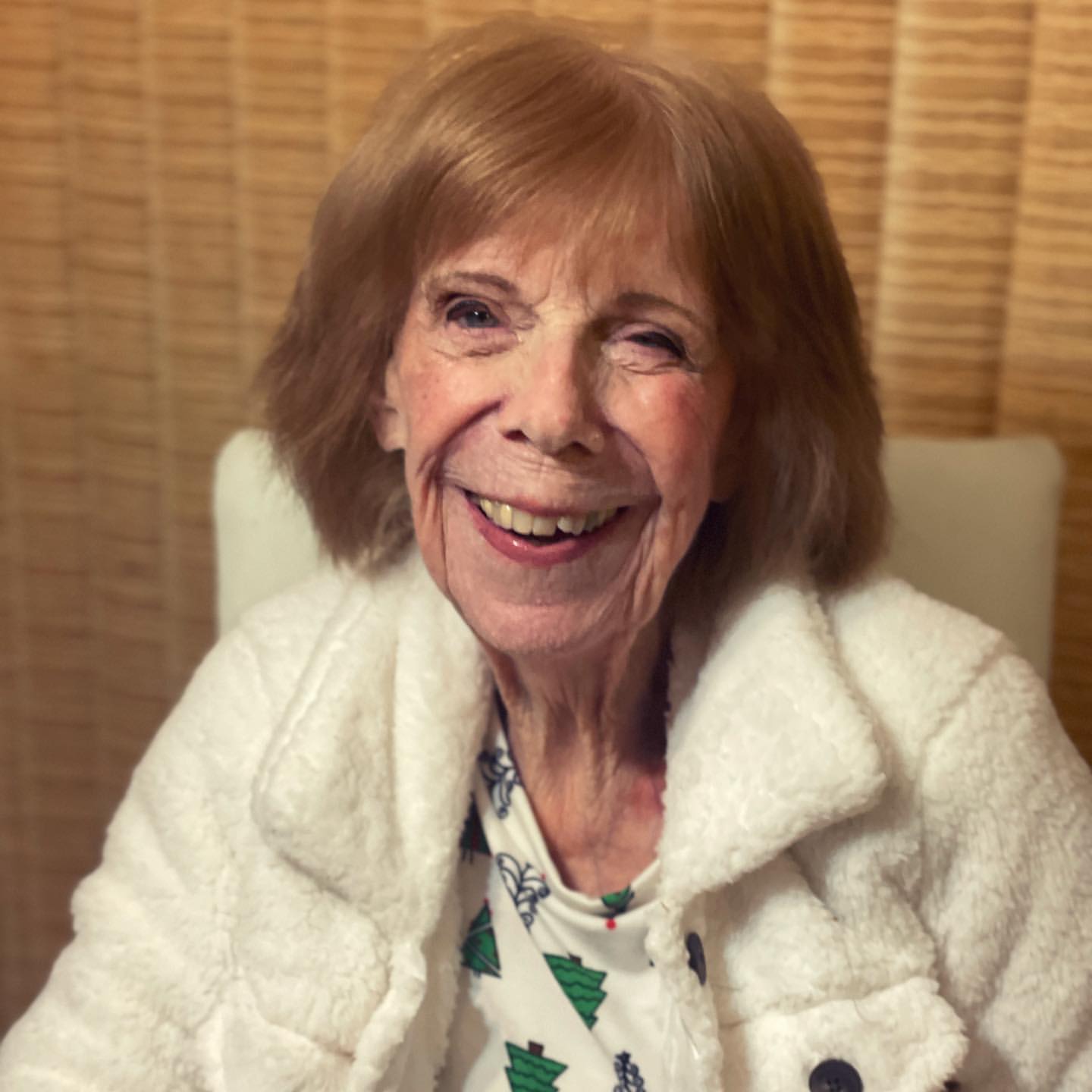 Callie Schuttera - actress, producer, designer, writer