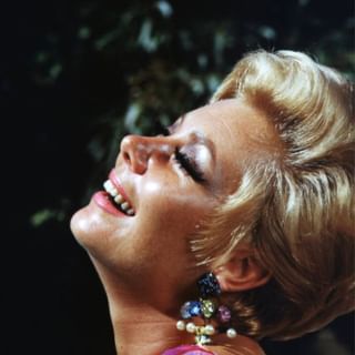 Mitzi Gaynor - actress - biography, photo, best movies and TV shows