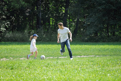 Bolshe, chem futbol (movie, 2025)