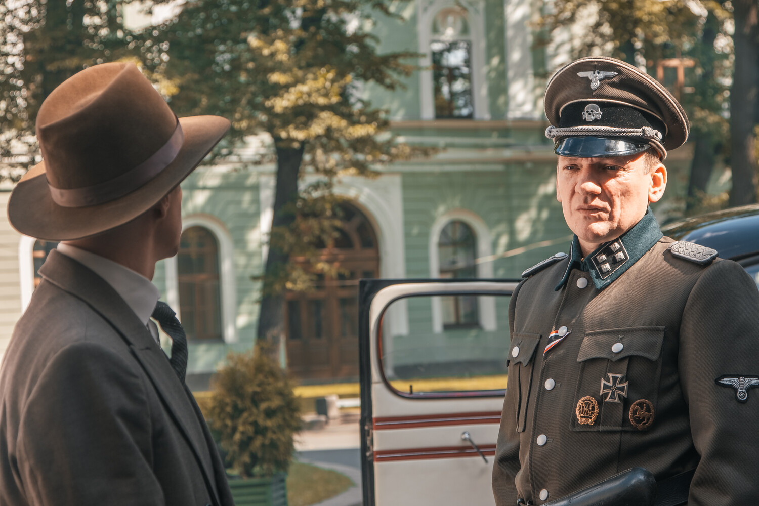 Berlinskaya zhara (series, 2025 – ...)