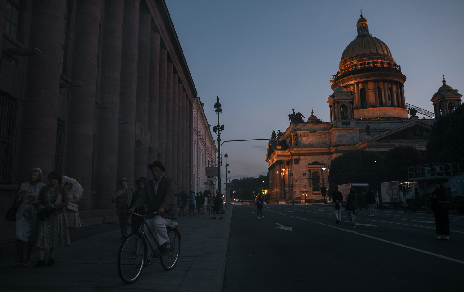 Berlinskaya zhara (series, 2025 – ...)