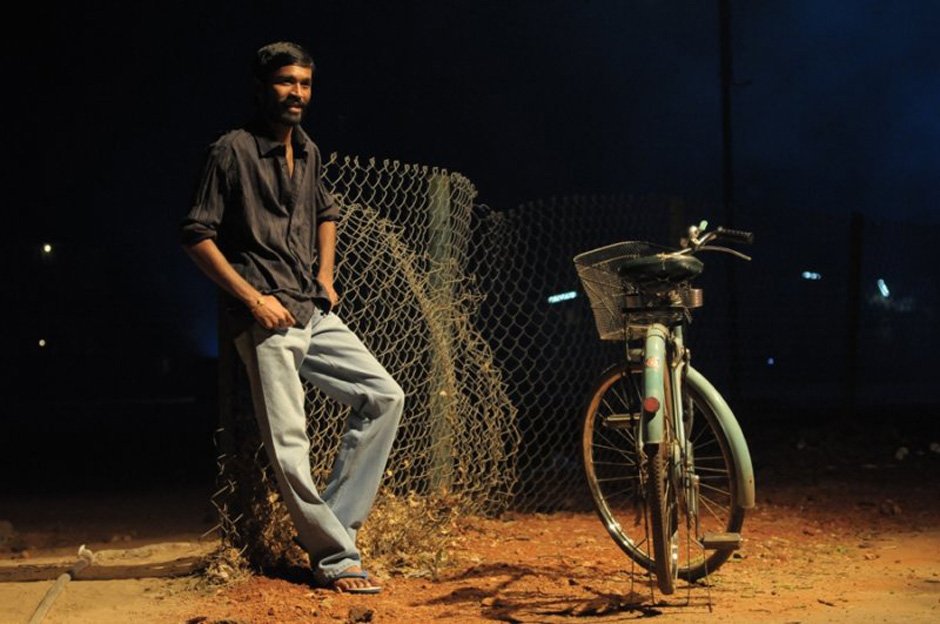 Aadukalam (movie, 2011)