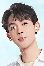 Cast - Everyone Loves Me