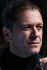 Cast - Episode #6 (6 series - S01E06) - Monsieur Spade