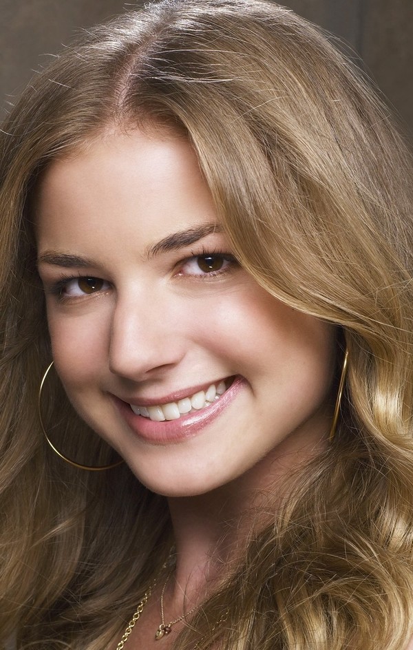 Emily VanCamp - actress - biography, photo, best movies and TV shows