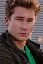 Cast - Power Rangers Dino Charge (2015 – 2016)