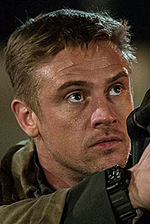 Cast - The Predator (2018)