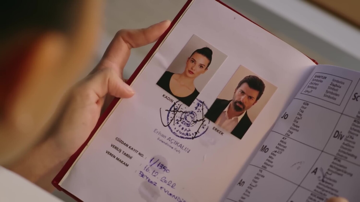 Esaret (series, 2022 – ...)