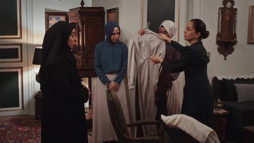 Episode #1.3 - Red Roses (1 season, 3 series - S01E03)