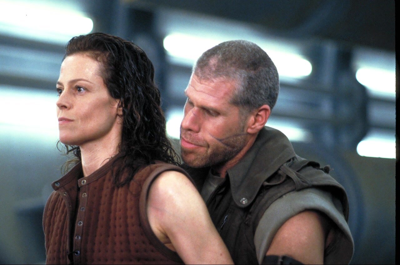 Photos - Alien: Resurrection