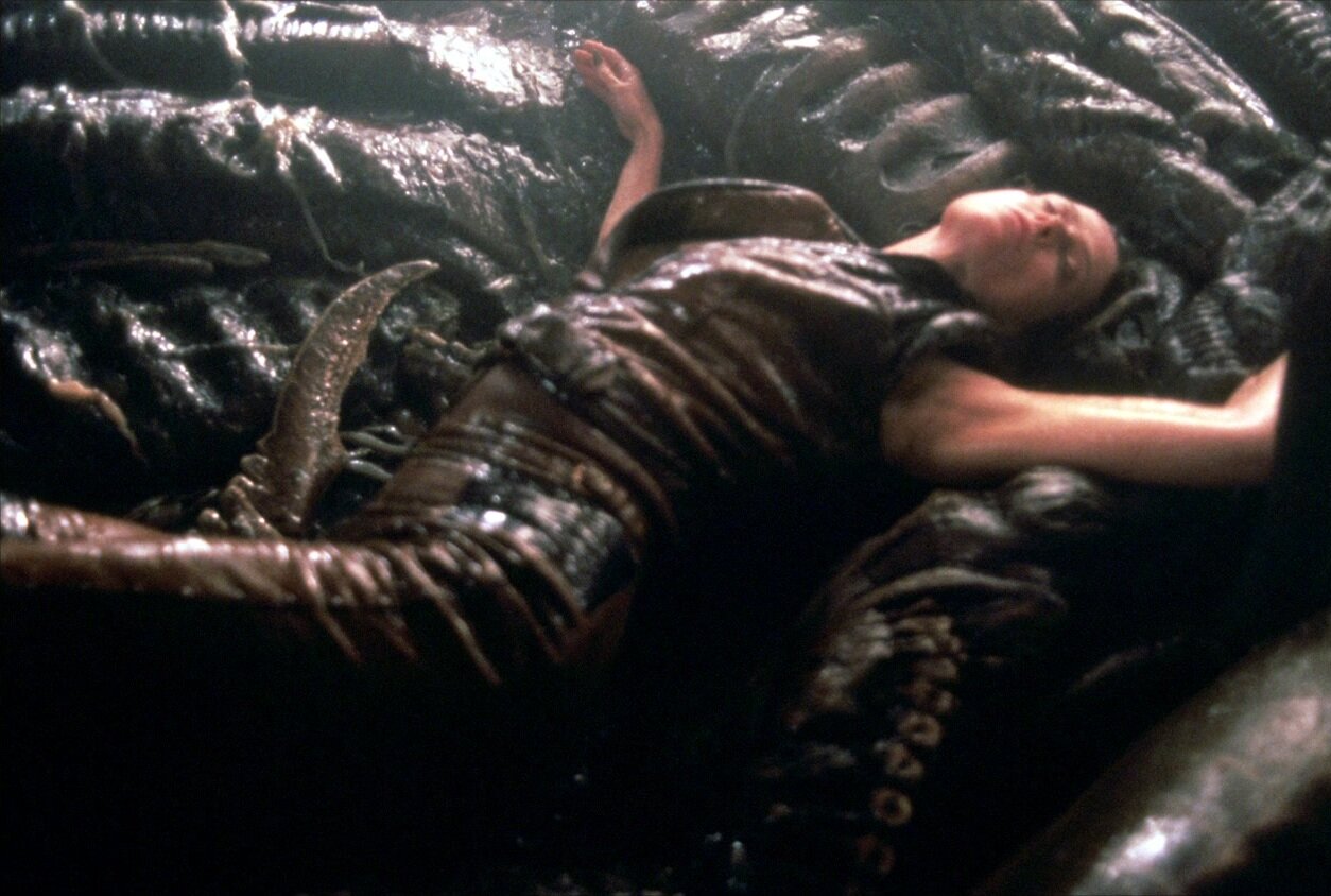 Photos - Alien: Resurrection