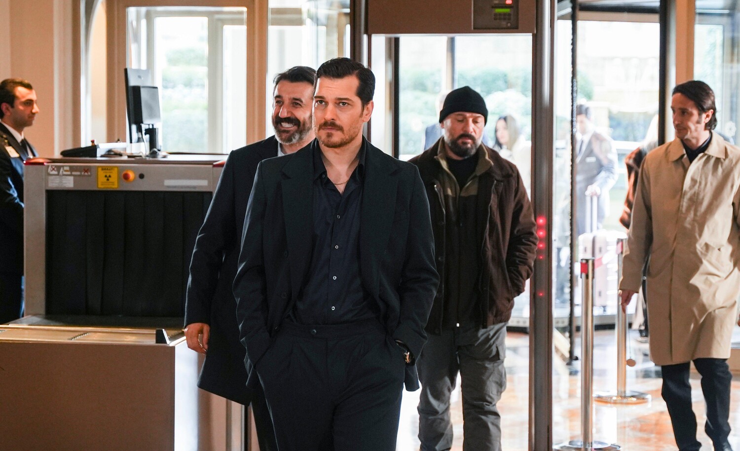 Esref Rüya (series, 2025 – ...)