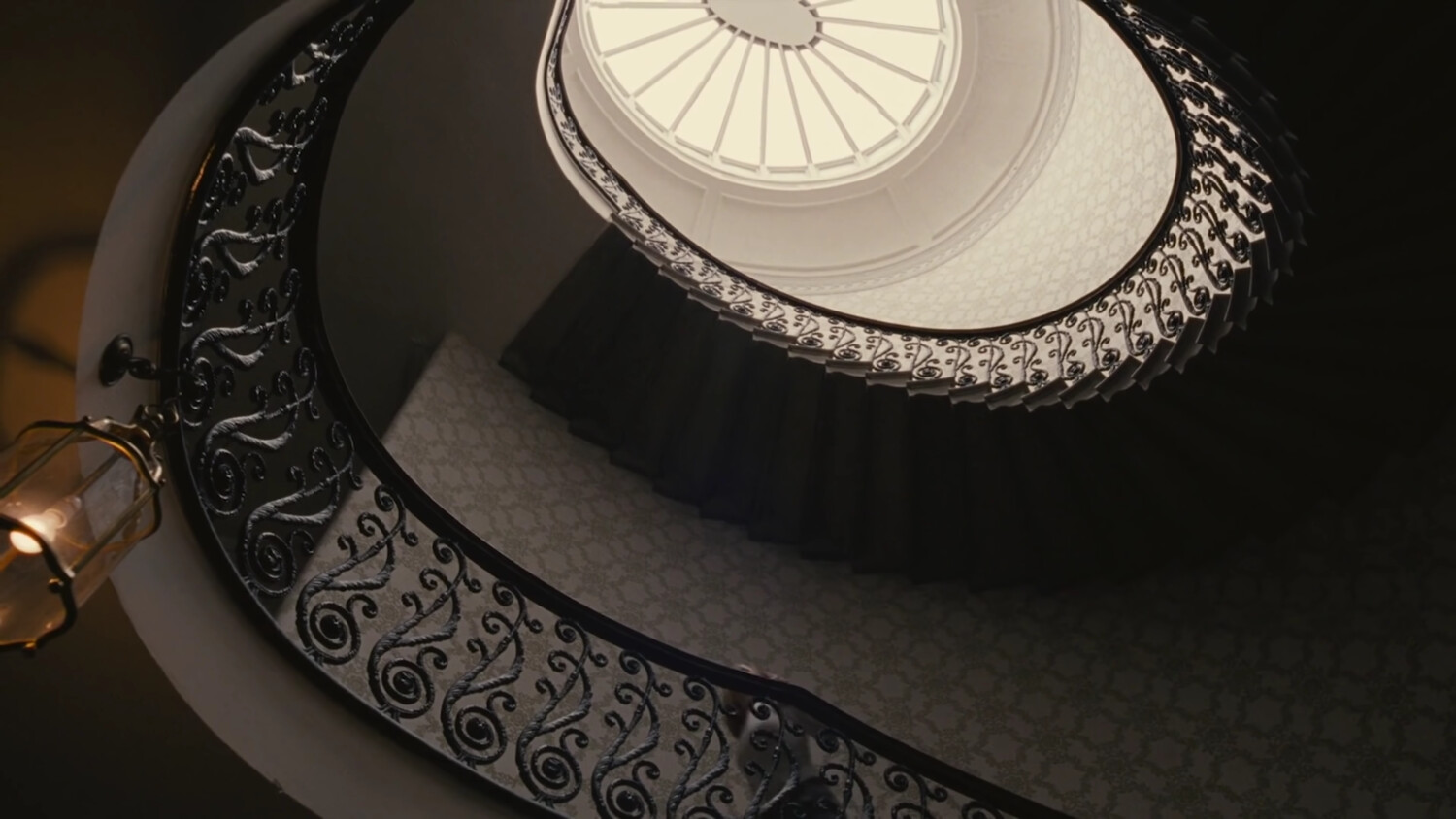 Screenshots - Succession