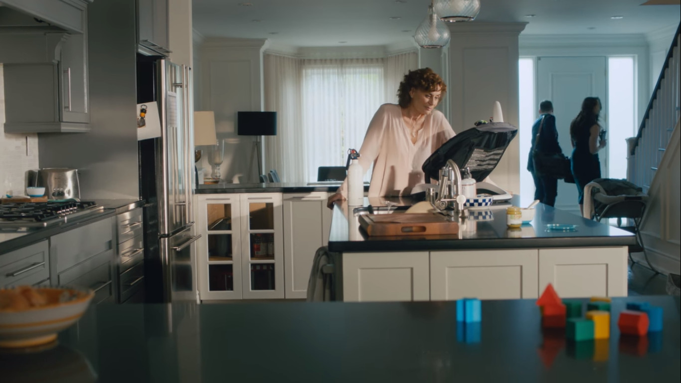 Mimi Kuzyk - actress - biography, photo, best movies and TV shows