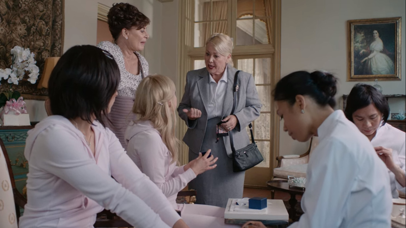 Mimi Kuzyk - actress - biography, photo, best movies and TV shows