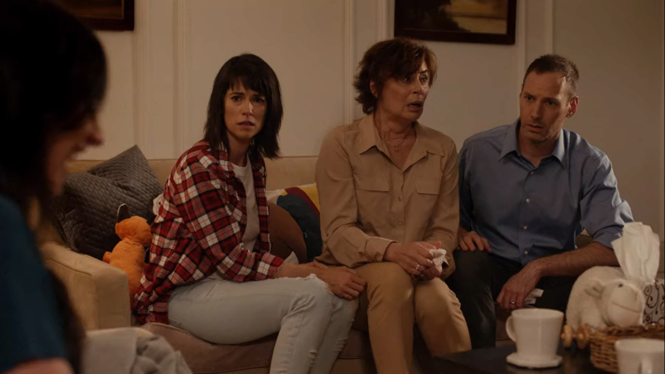 Mimi Kuzyk - actress - biography, photo, best movies and TV shows