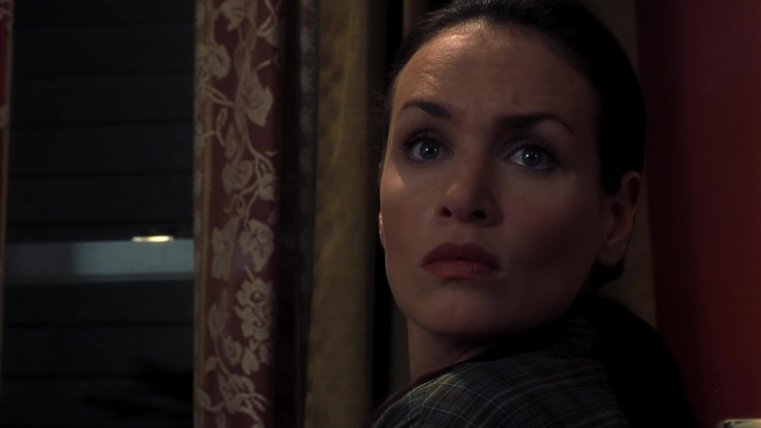 Stills - Kristen Cloke