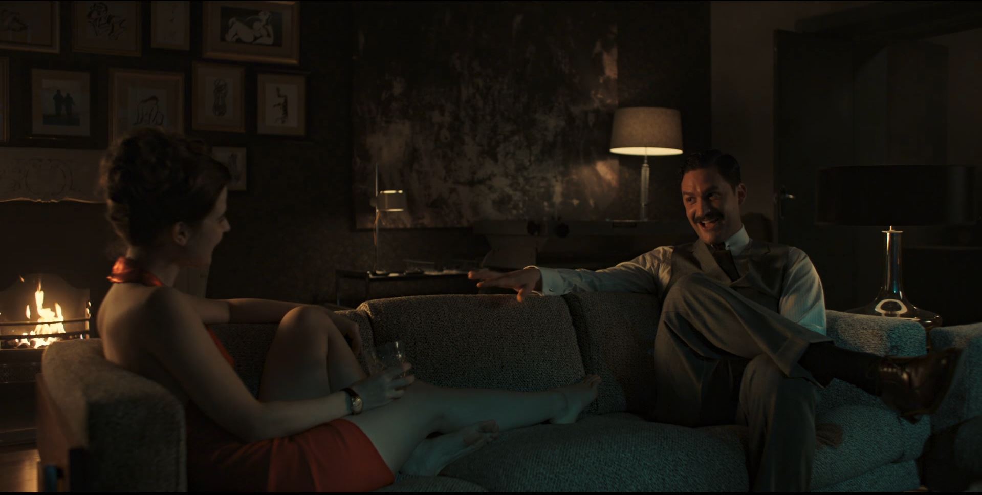 Emma Paetz - actress, writer, producer