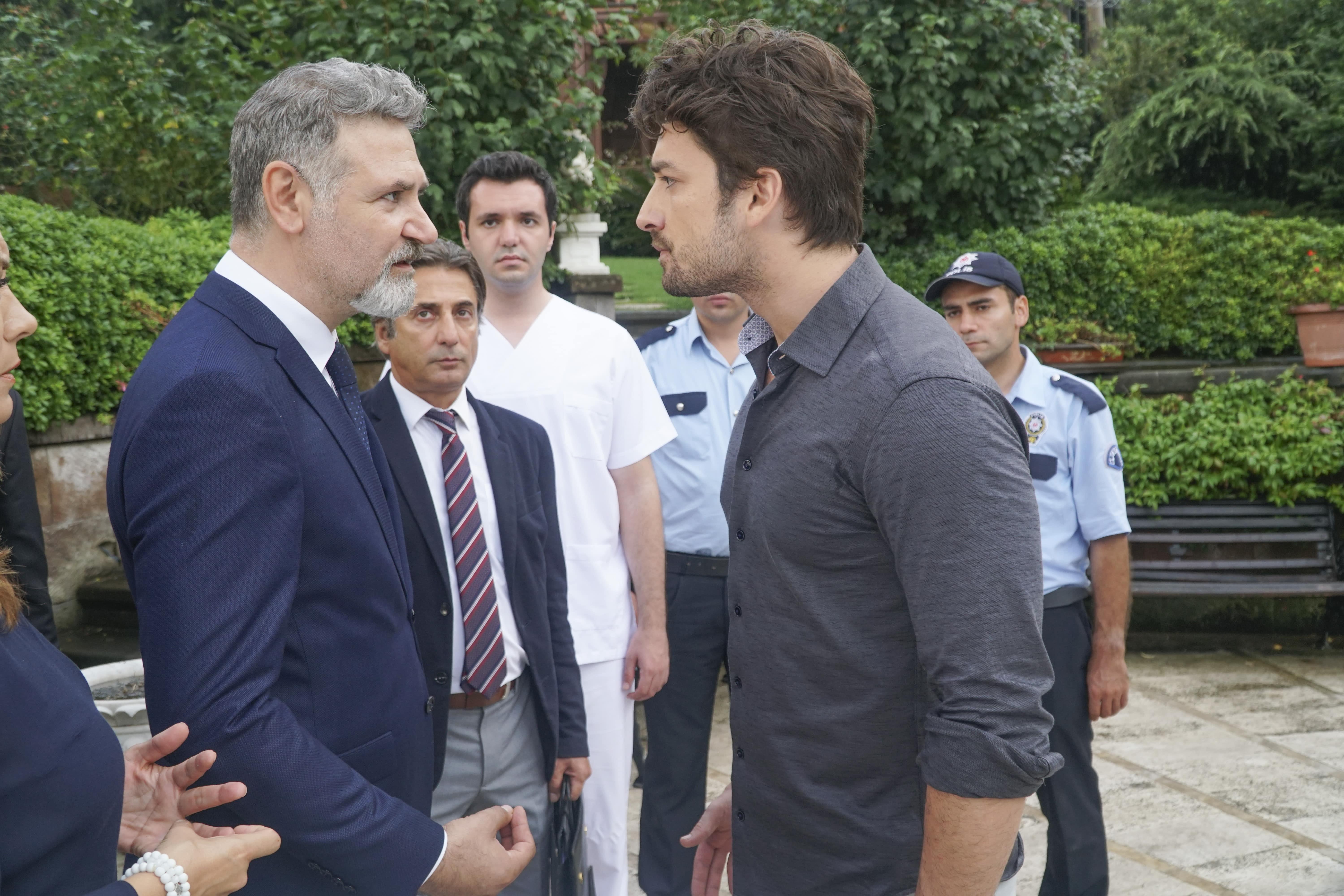 Alp Navruz - actor - biography, photo, best movies and TV shows