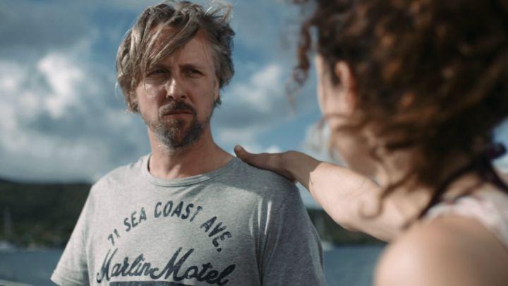 The Neighbors (series, 2014 – 2019) — actors, trailer, photos