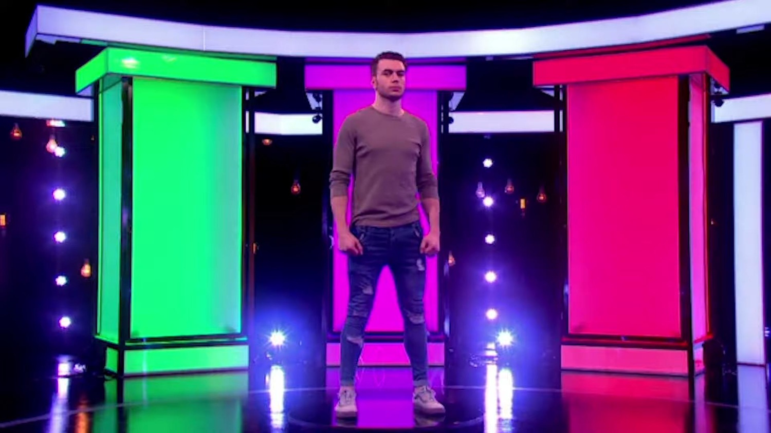 Stills - Naked Attraction