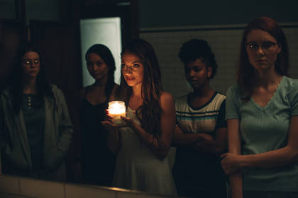 Seance (movie, 2021)