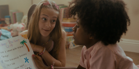 Screenshots - Anna and Sloane Go to the Beach