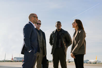 Stills - Operation Fortune: Ruse de guerre