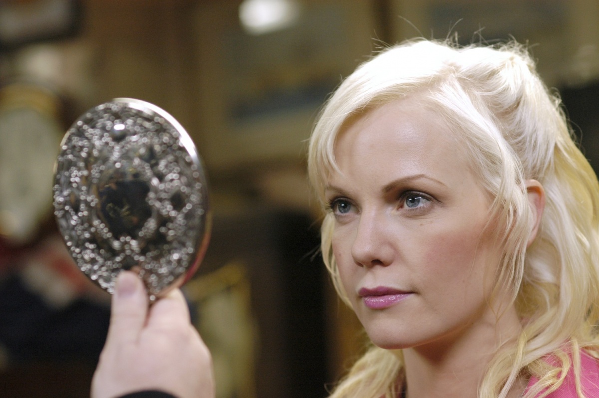 Laura Harris - actress, producer