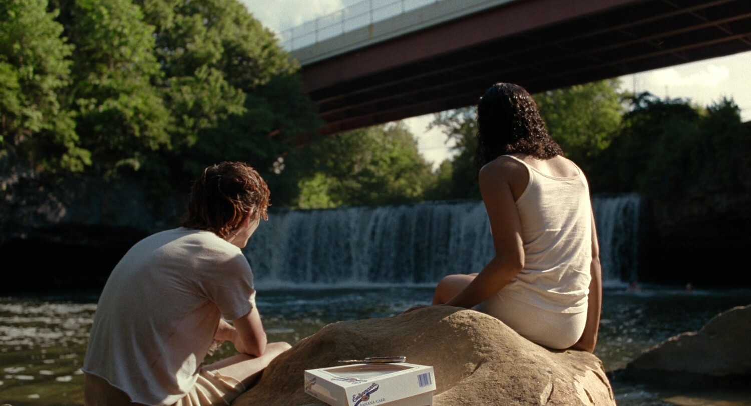 Screenshots - Bones and All