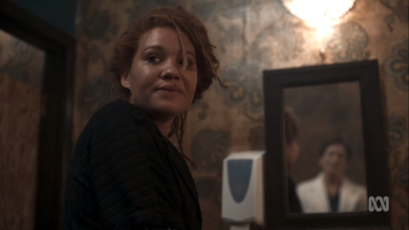 Ayoola Smart - actress - biography, photo, best movies and TV shows