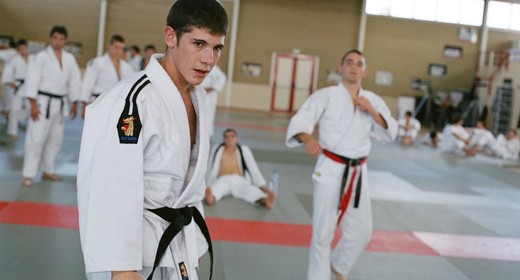 Cold Showers (movie, 2005)