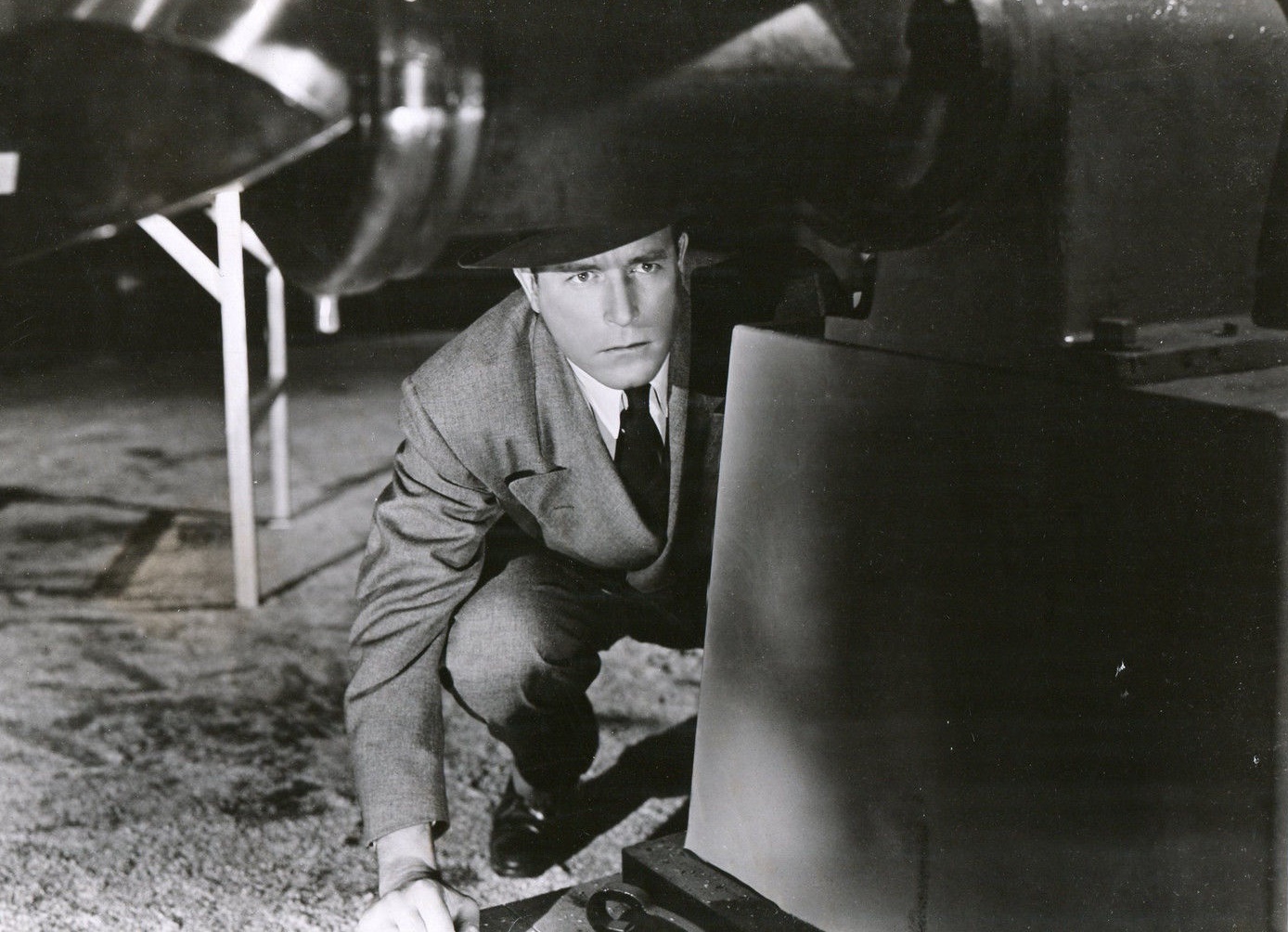 Lawrence Tierney - actor - biography, photo, best movies and TV shows