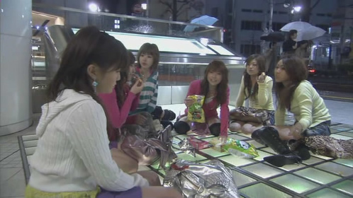 Gal Circle (series, 2006)