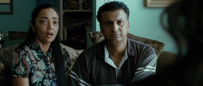 Screenshots - Crossing Over