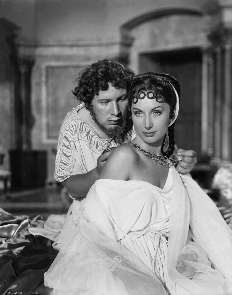 Patricia Laffan - actress - biography, photo, best movies and TV shows