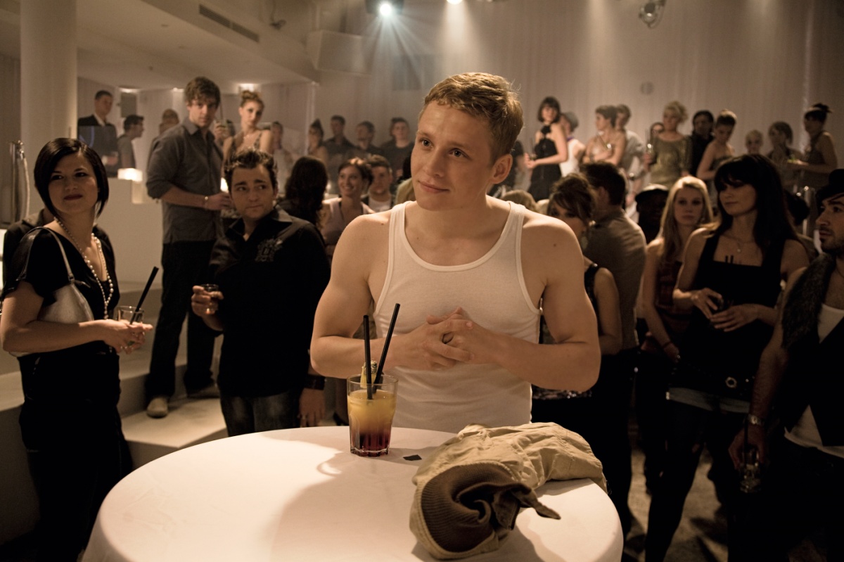 Rabbit Without Ears 2 (movie, 2009)