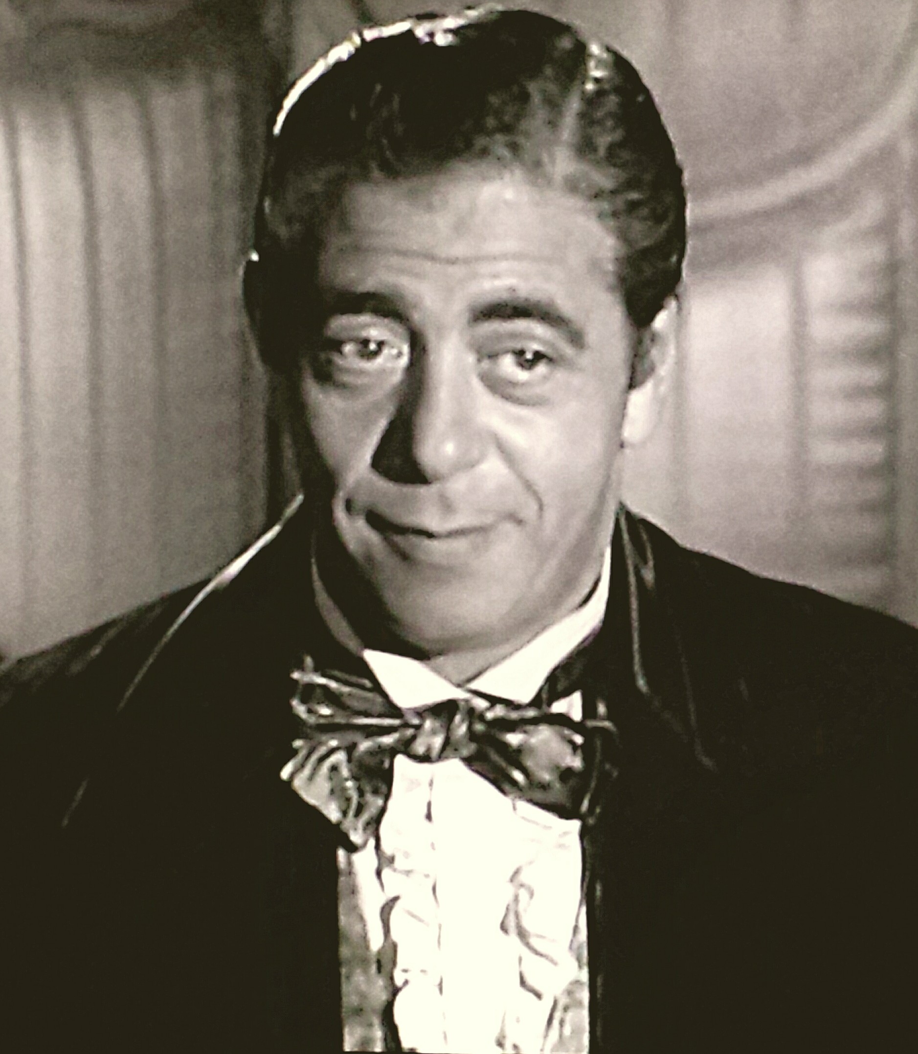 Robert Strauss - actor - biography, photo, best movies and TV shows