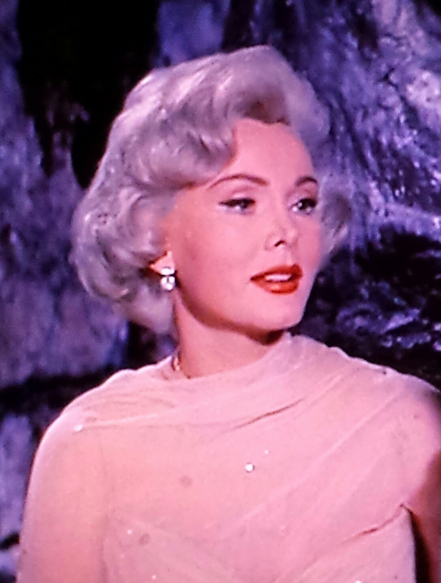 Zsa Zsa Gabor - actress - biography, photo, best movies and TV shows
