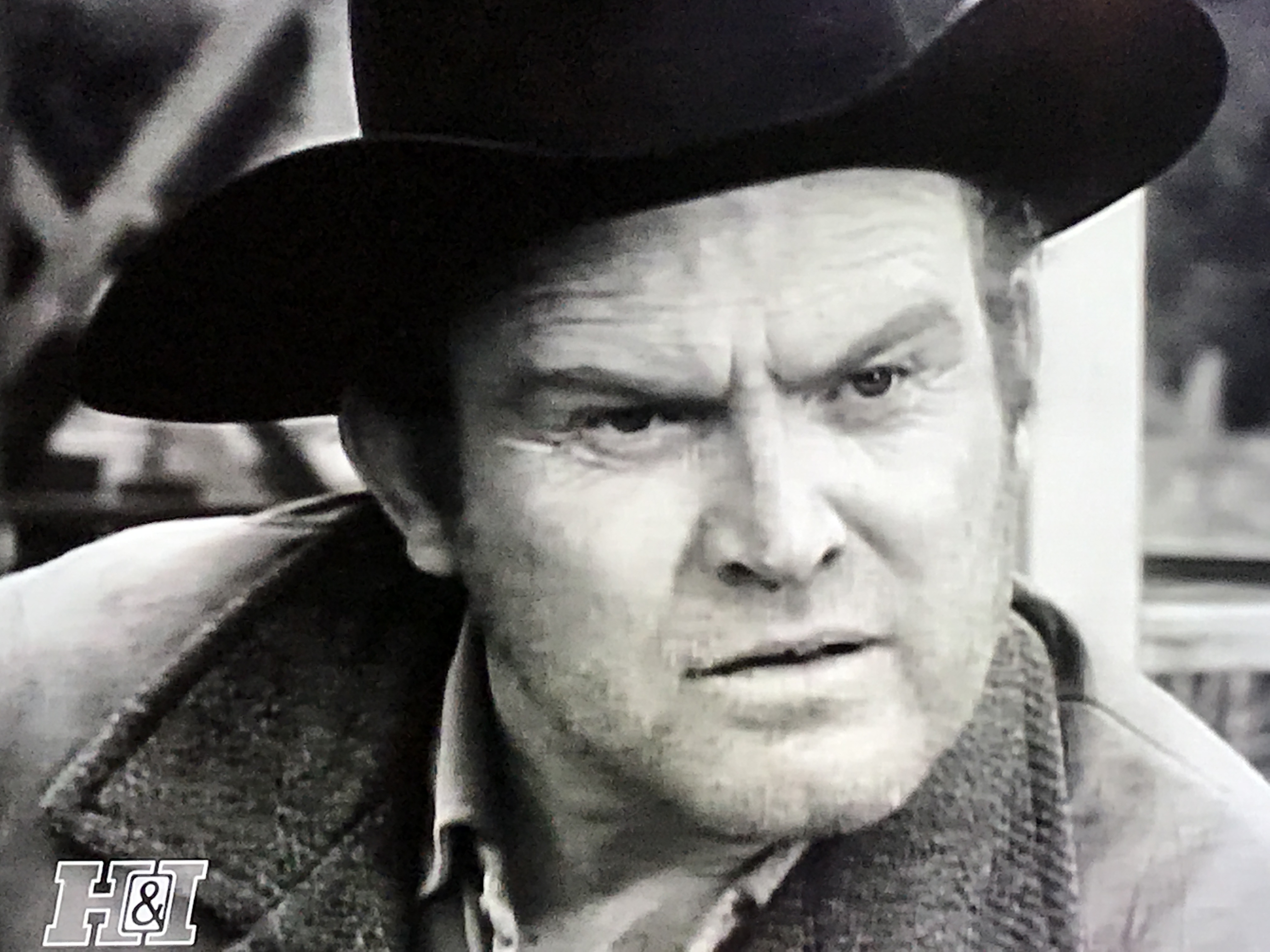 Gene Evans - actor - biography, photo, best movies and TV shows