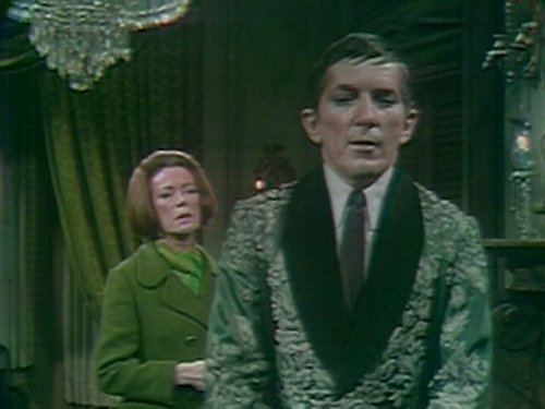 Grayson Hall - actress - biography, photo, best movies and TV shows