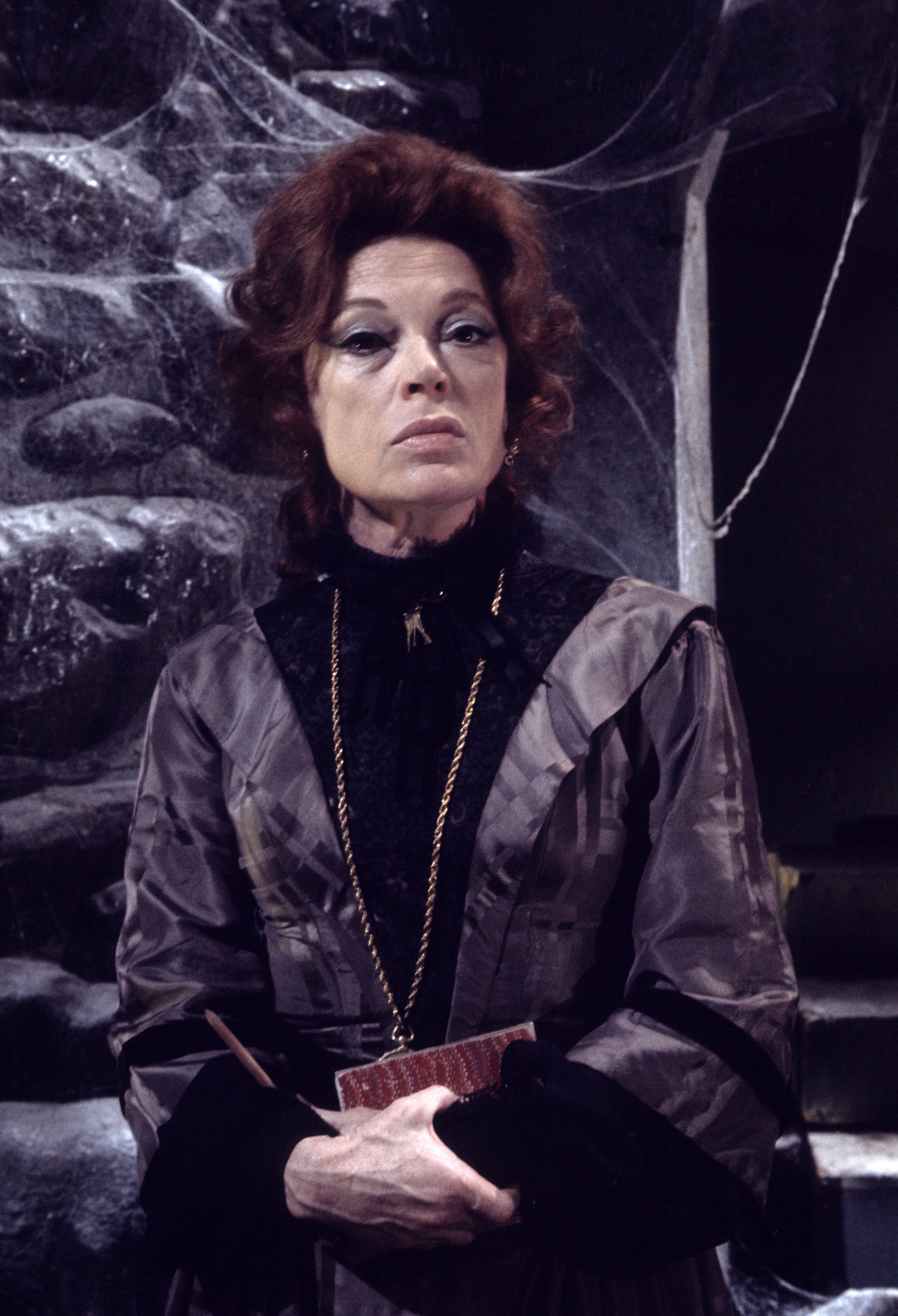 Grayson Hall - actress - biography, photo, best movies and TV shows