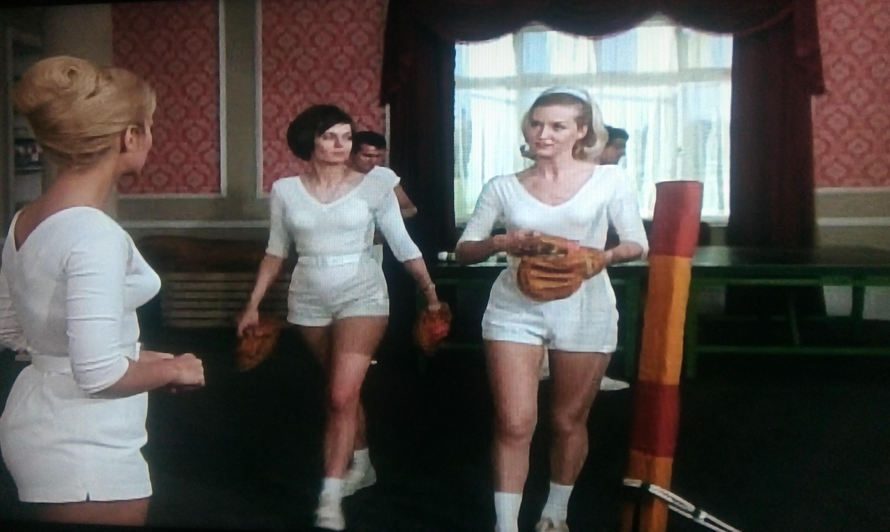 Alexandra Bastedo - actress - biography, photo, best movies and TV shows