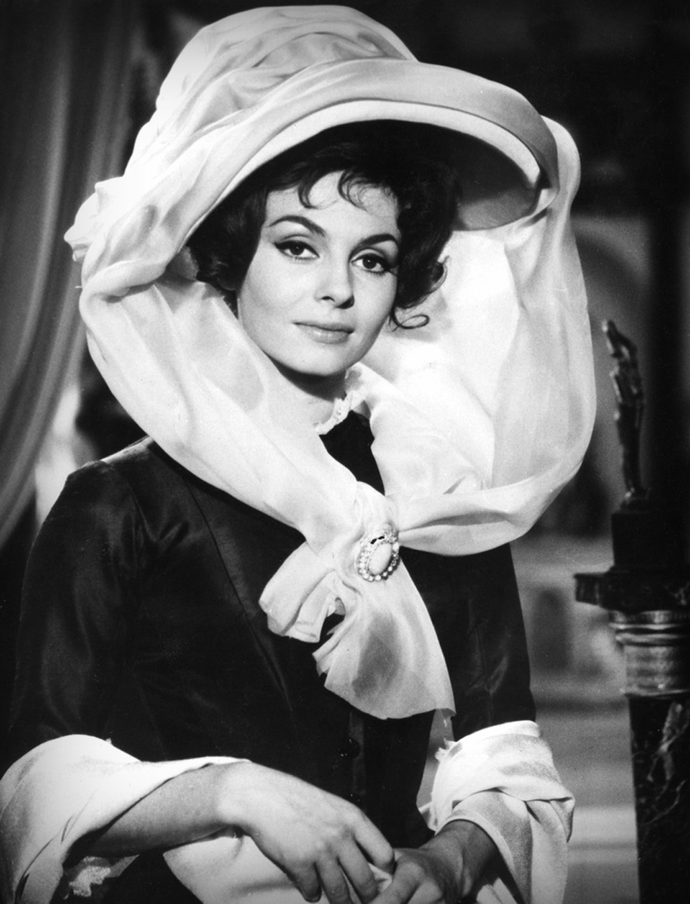 Michèle Mercier - actress - biography, photo, best movies and TV shows