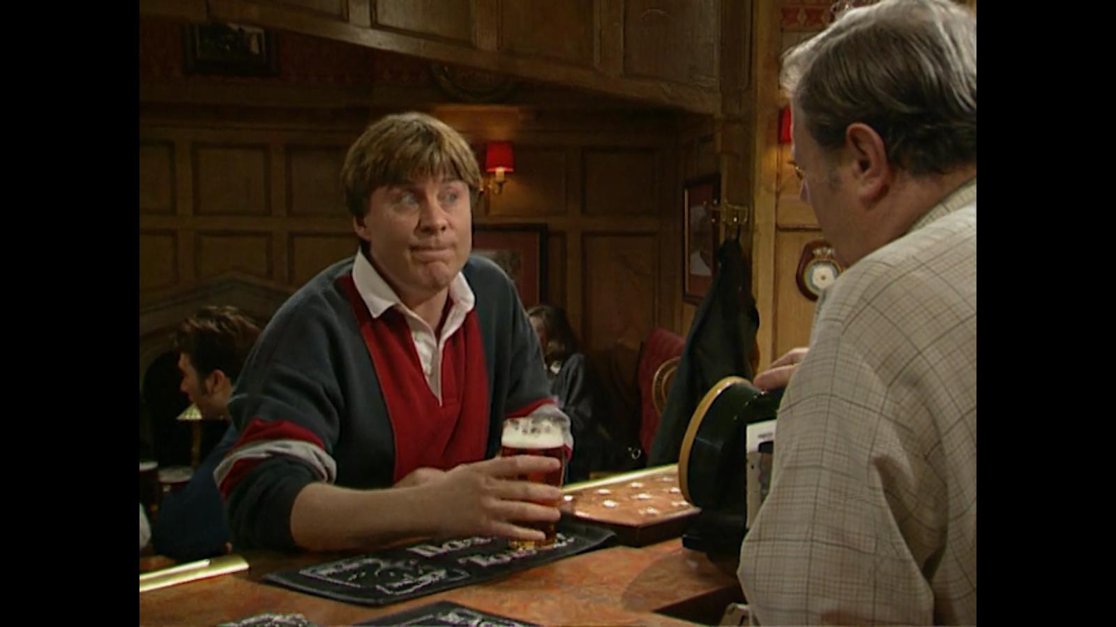 Alun Lewis - actor, writer - biography, photo, best movies and TV shows