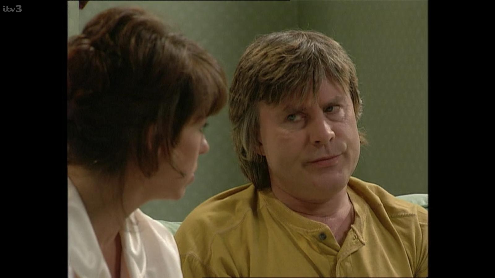 Alun Lewis - actor, writer - biography, photo, best movies and TV shows